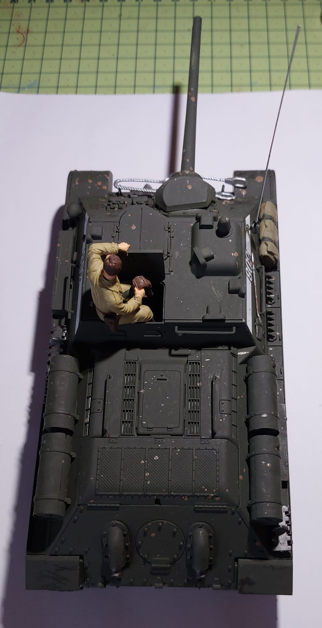 TAMIYA (1/35) Russian Tank Destroyer SU-85