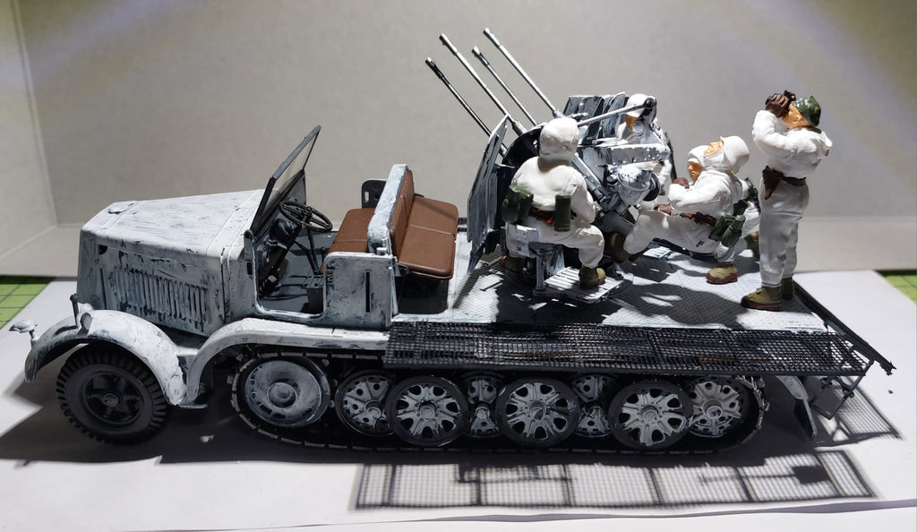 TAMIYA (1/35) German 8 ton Semi Track 2cm Flakvierling 38 Sd.Kfz 7/1