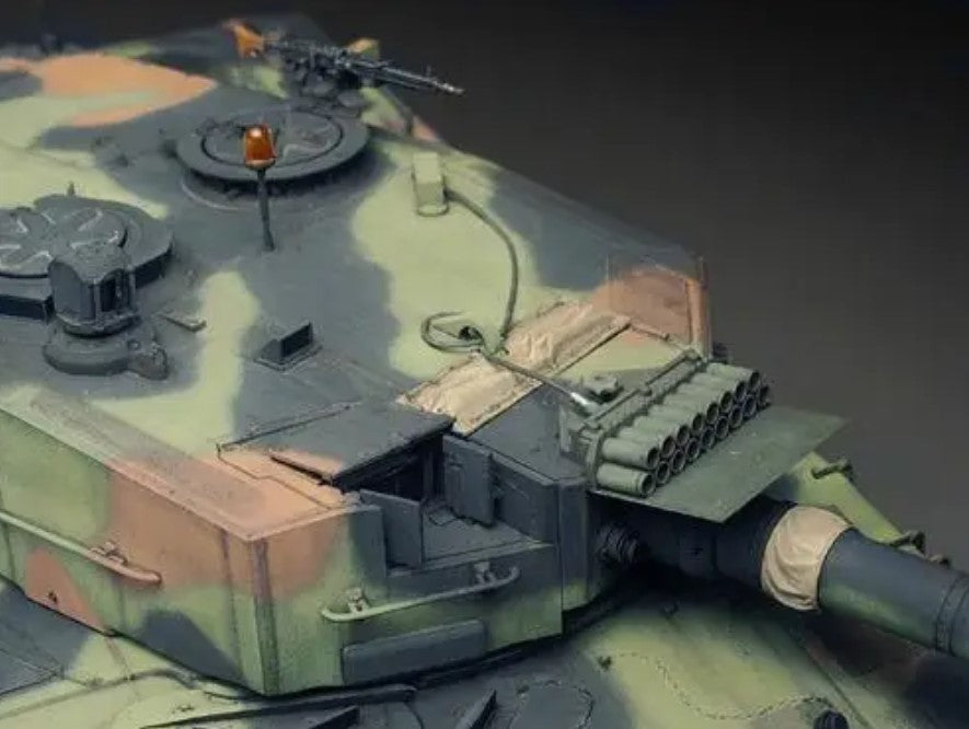 MENG (1/35) German Main Battle Tank Leopard 2 A4