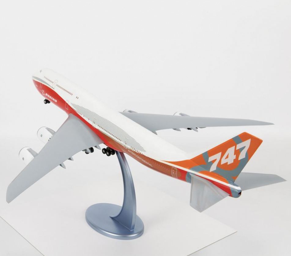ZVEZDA (1/144) Civil Airliner Boeing 747-8