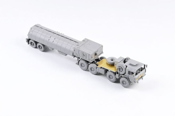 MODELCOLLECT (1/72) Nato M1014 MAN Tractor & BGM-109G Ground Launched